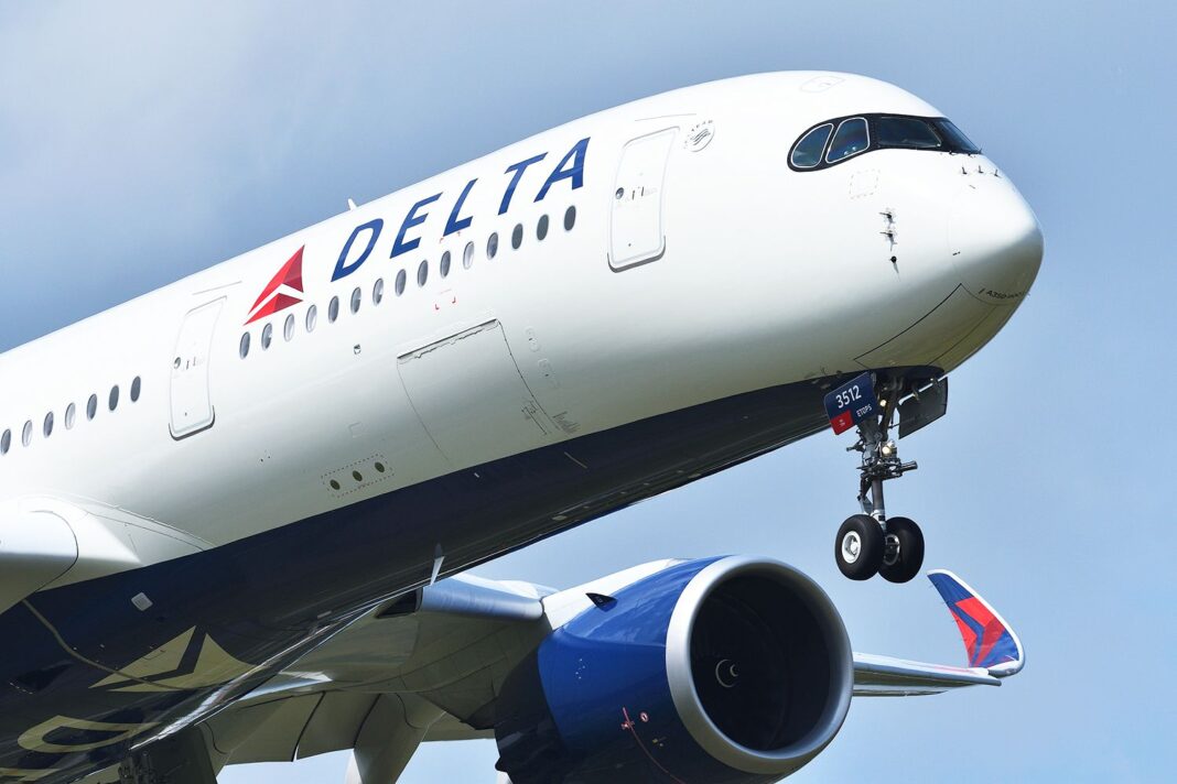 Delta Plane Near Miss: FAA Probes Midair Collision Scare